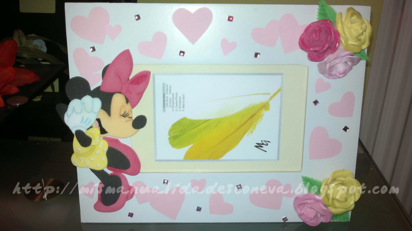 MIS MANUALIDADES CON EVA: MARCO DE FOTOS MINNIE MOUSE
