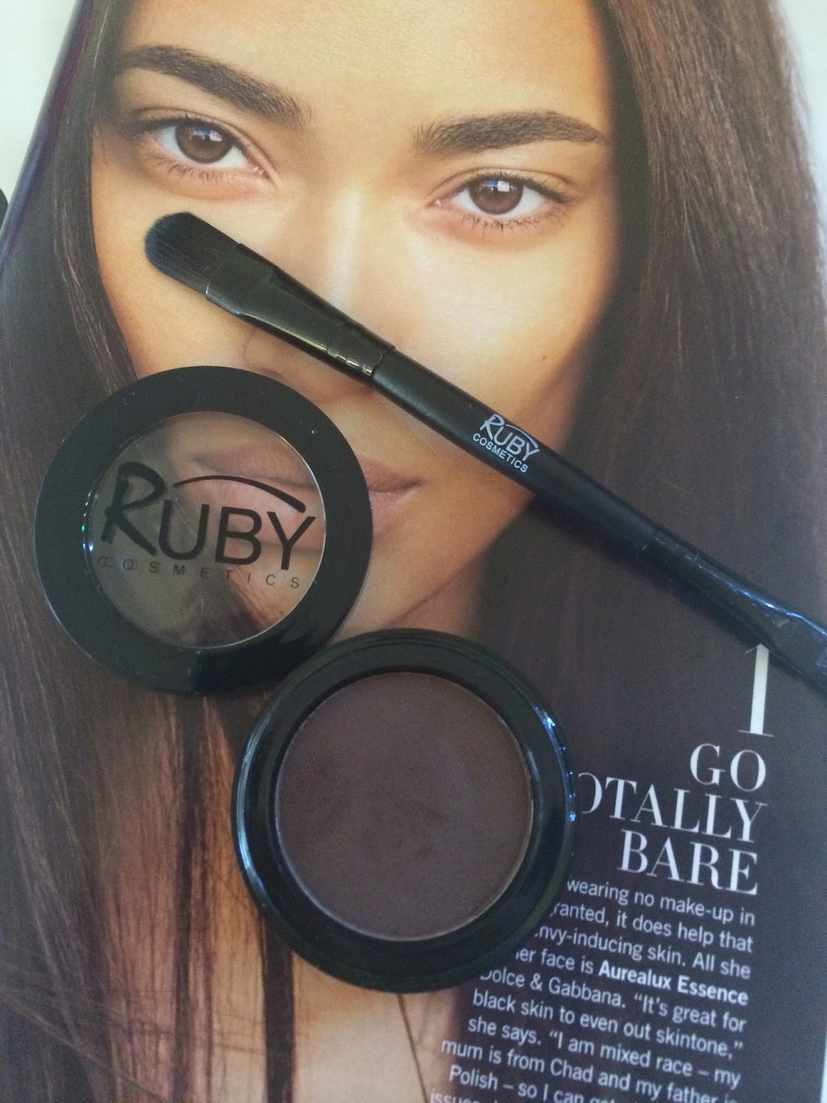 The Glamourelle : Ruby Cosmetics Picture Perfect Brows