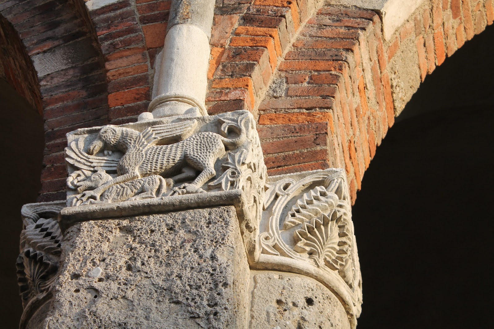 Milanocuriosa: SANT'AMBROGIO parte 2