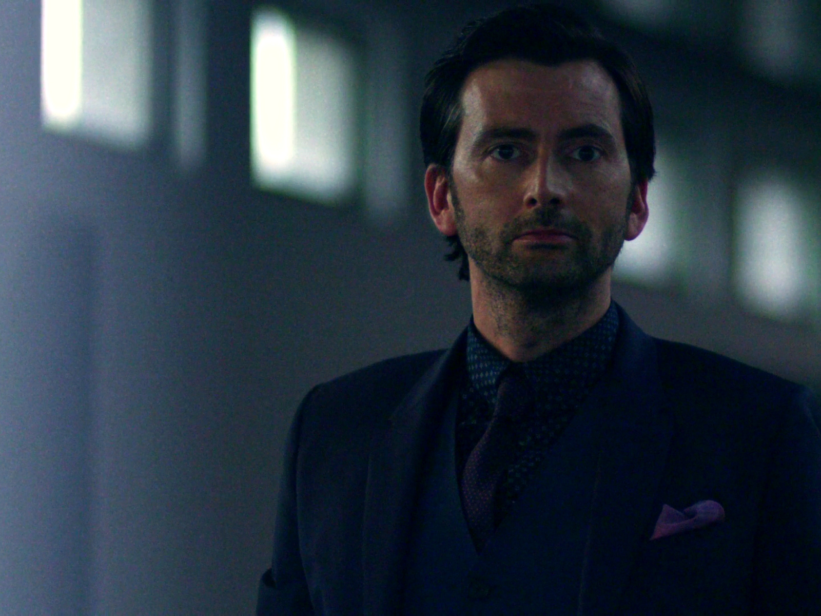 VIDEO: Kilgrave Haunts Jessica Jones In New Promo 'The Hunt'
