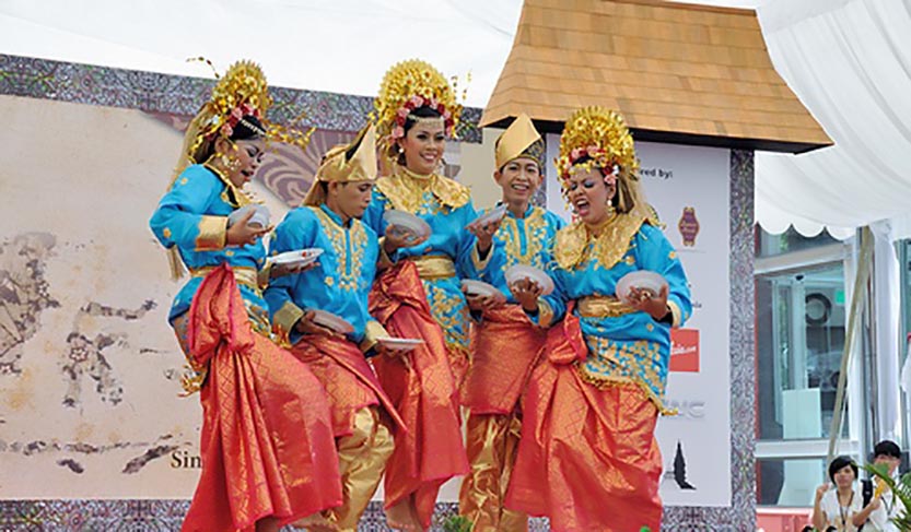 Pingan Dance, Traditional Dances From West Kalimantan - My Indonesian