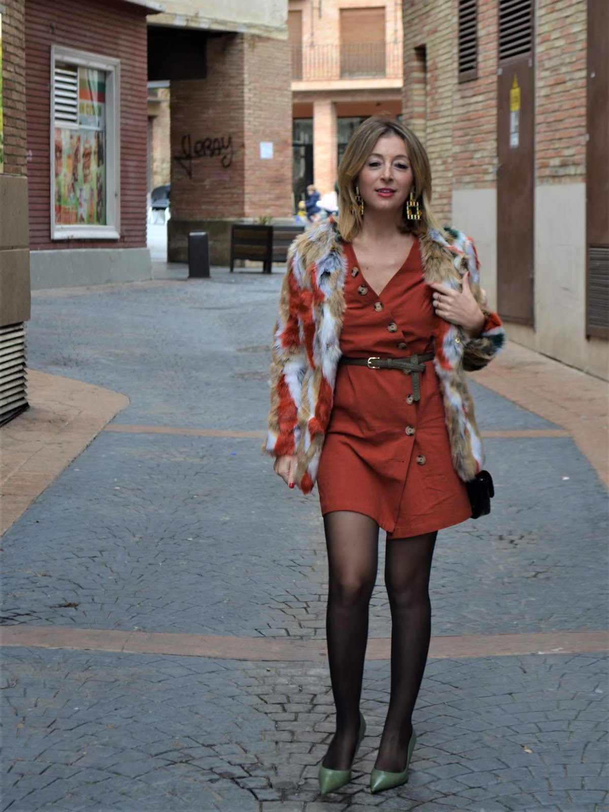 VESTIDO CALDERA Y ABRIGO DE PELO - Un vestidor con ideas