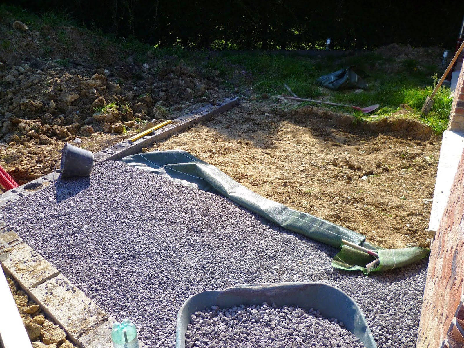 Notre maison à ESTAIRES: Terrasse provisoire