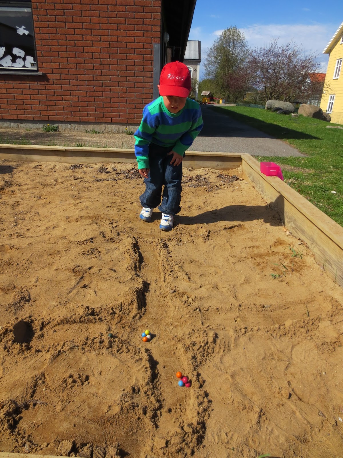 Solstrålen: Spela kula!