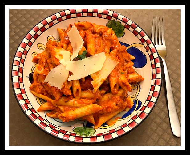 SpiceNFlavors: Roasted red bellpepper penne pasta