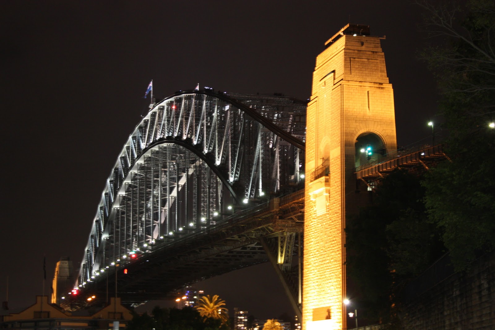 Sydney - City and Suburbs: Sydney Harbour Bridge, Dawes Point