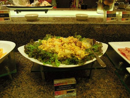 the seasoned first timer: Pig Out Day at Buffet 101