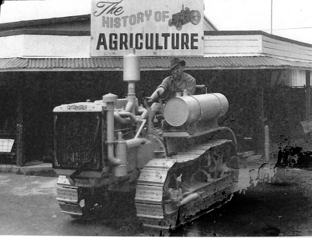 Timespanner: Tractors in the rain