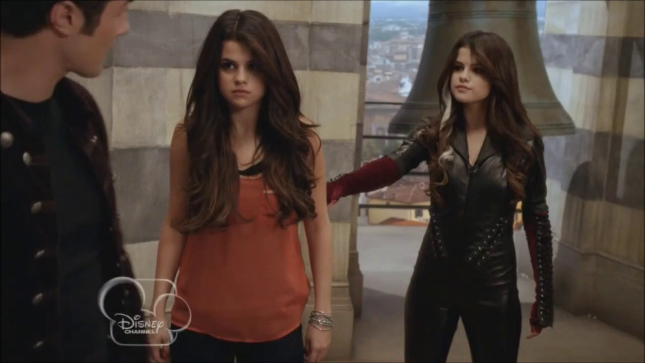 selena gomez br: Alex vs Alex