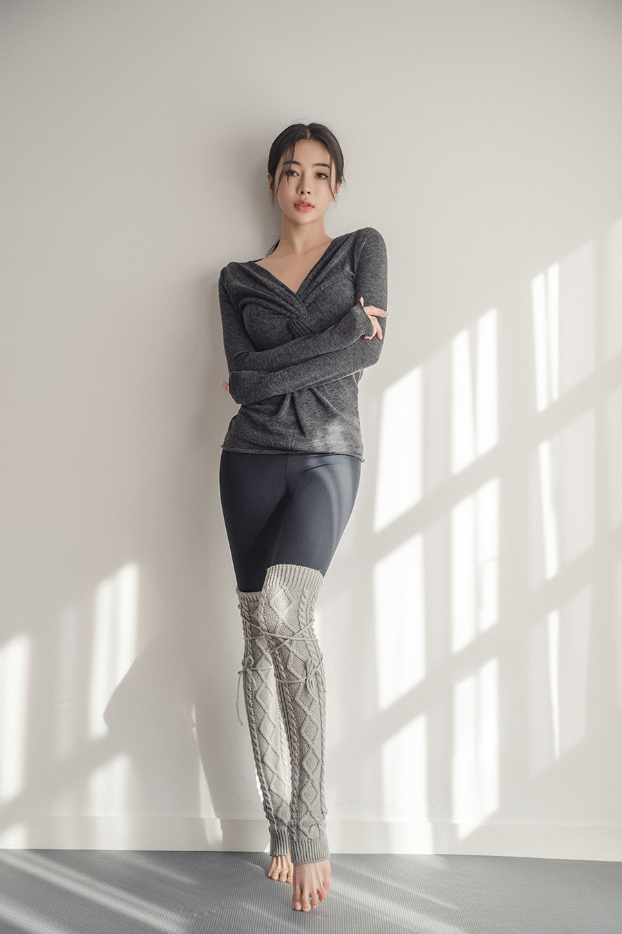 An Seo Rin model in Korean fashion Fitness Set - Jan 2018 - 900Girls