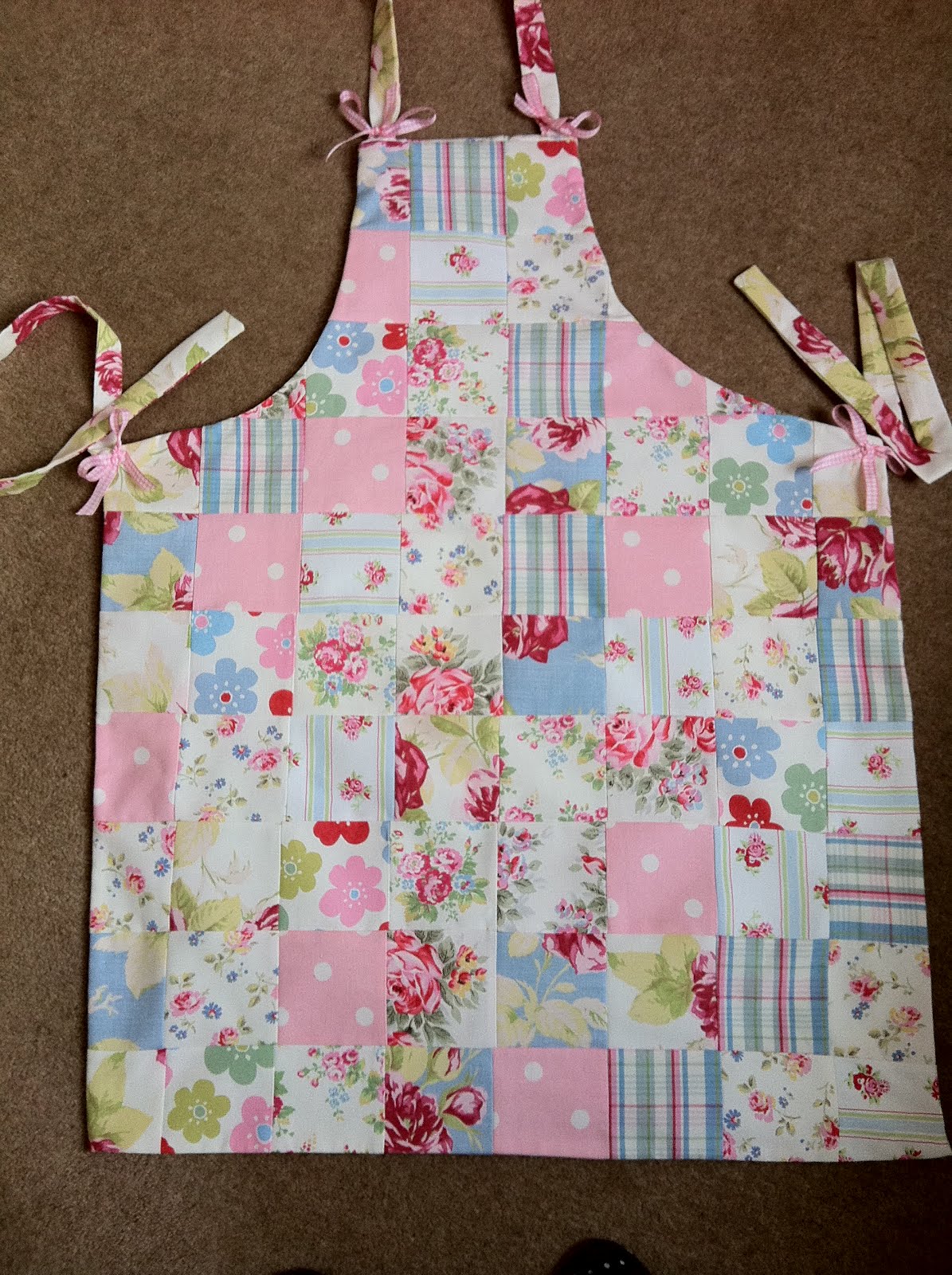 Patchwork and lace: Lots of handmade loveliness