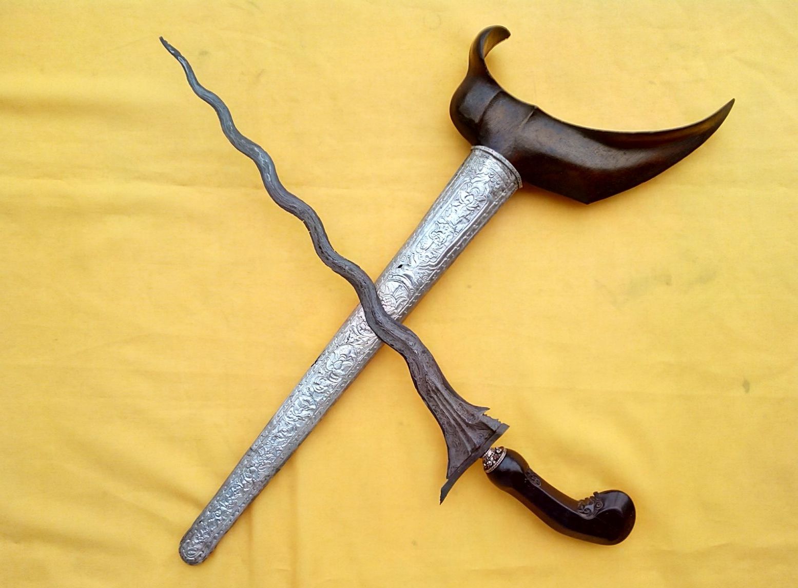 SIMBOL AJARAN ASTHA BRATA