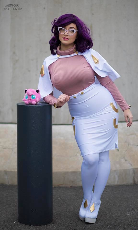 Cosplay Showcase: Jaycee Cosplay's Wicke!