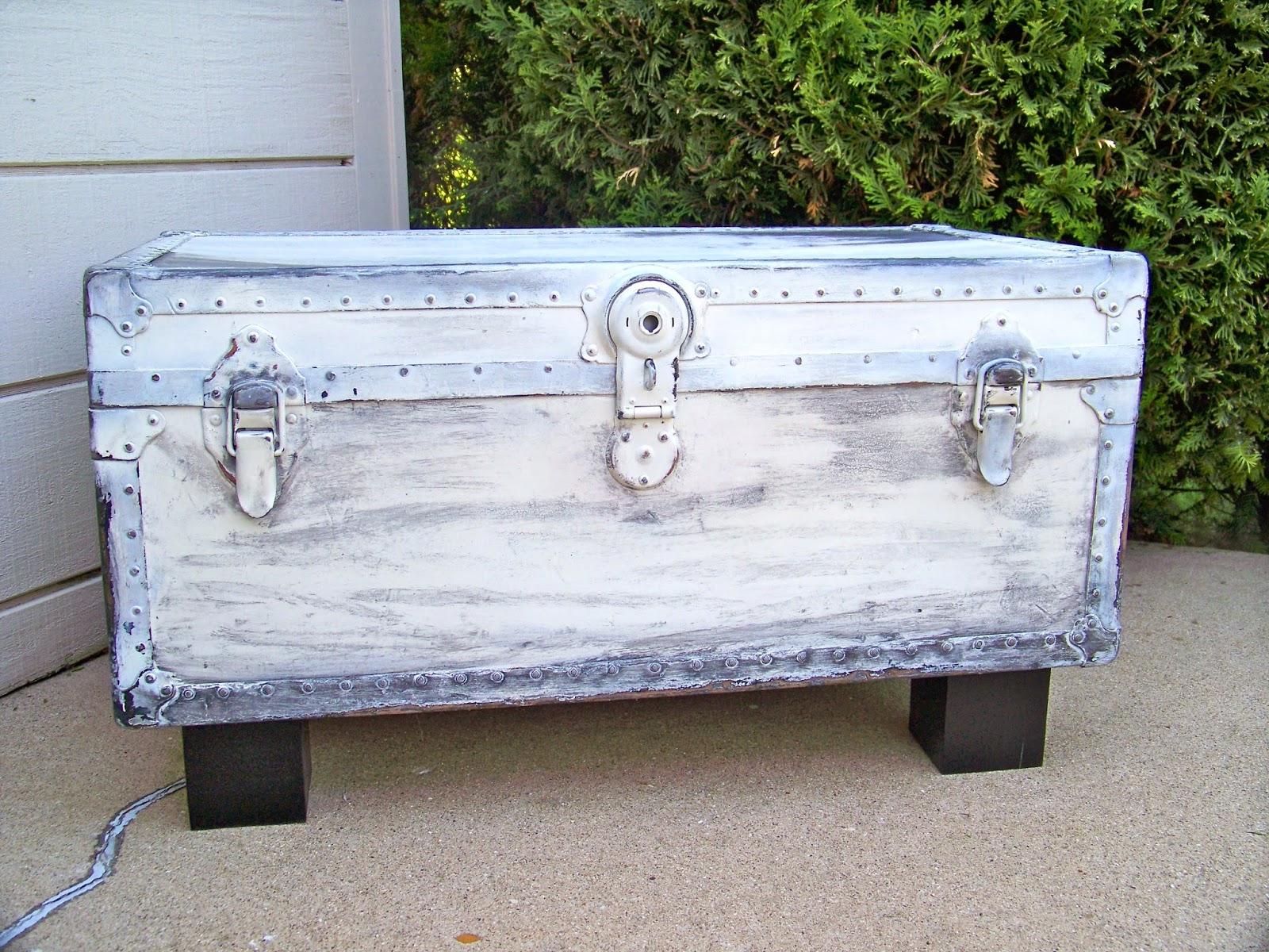 Red Revival: Repurposed Army Trunks