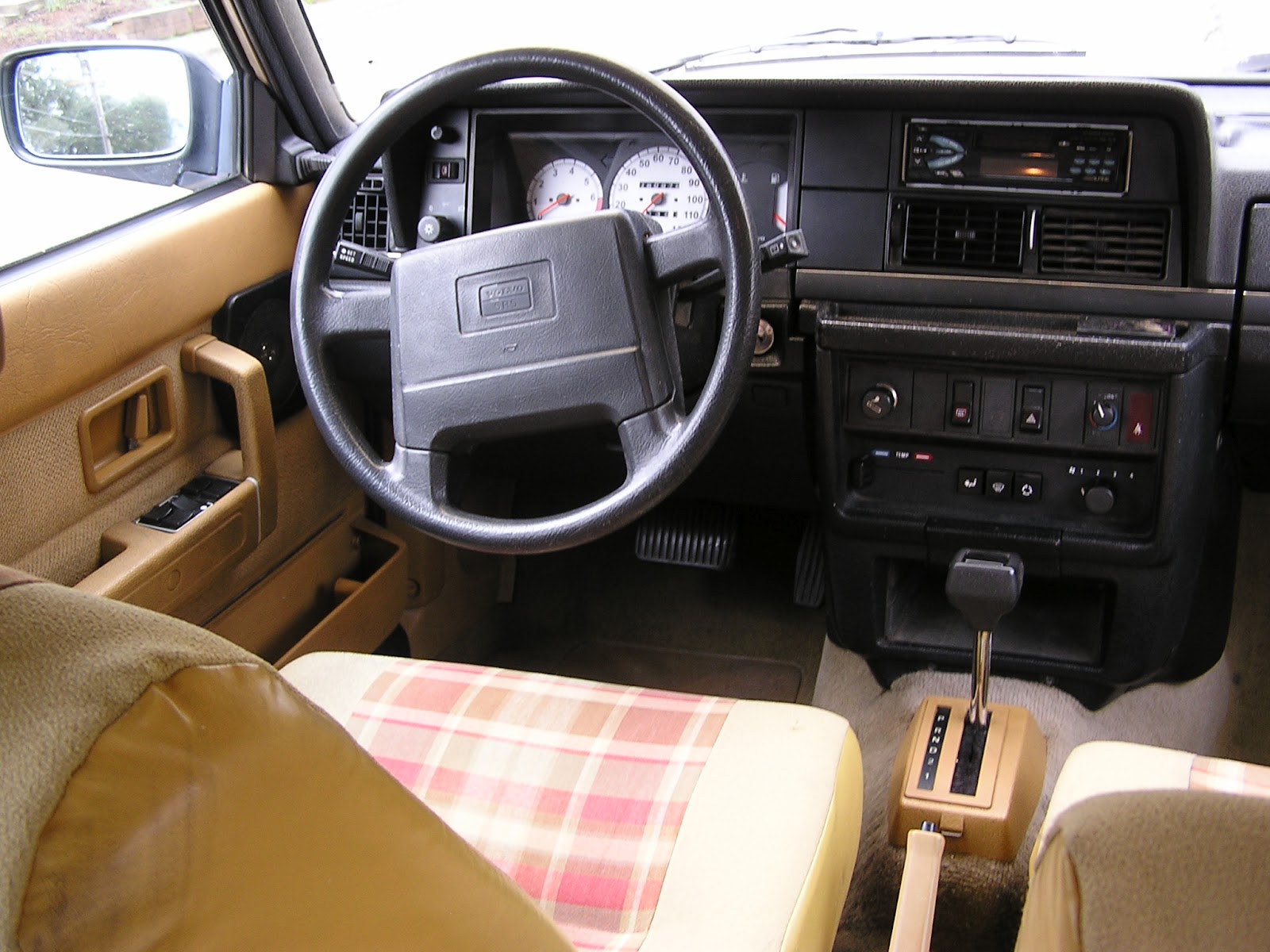 Life Change: Car of the Week: Volvo 240 Wagon