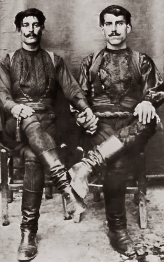 Here Are 21 of the Very First Photographs of the World That You May ...