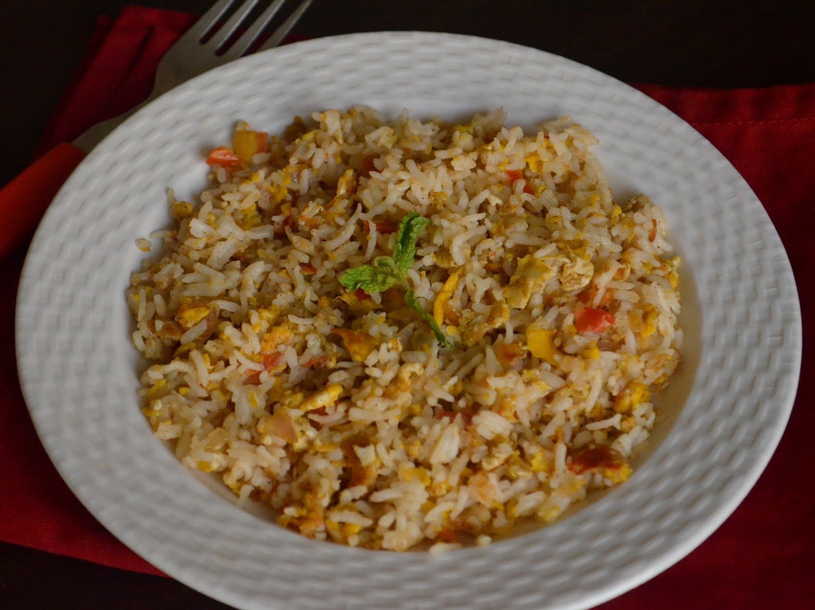 Indulge...: Egg Rice | Mutta Rice | Muttai Sadam | Easy Lunch box recipes