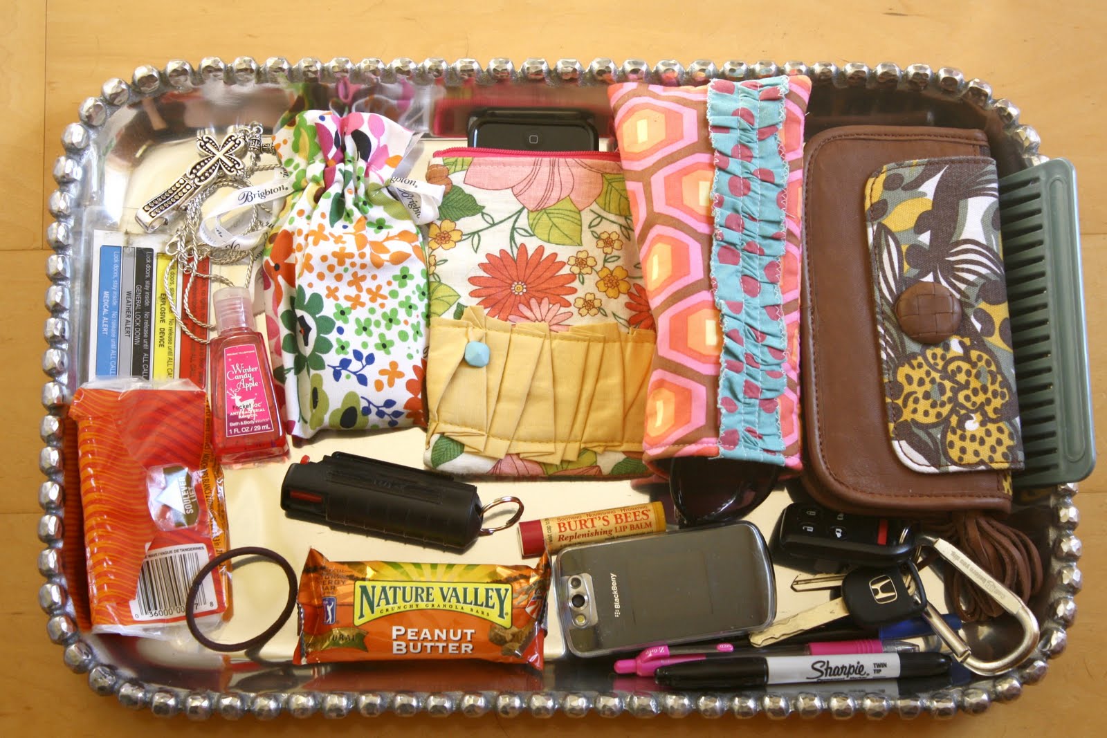 swell swag: purse-dump.