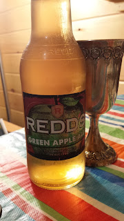 Kosher Beers: Sunday Night Suds - Redd's Green Apple Ale