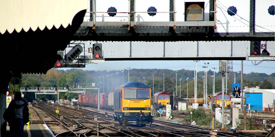 47s and other Classic Power at Southampton: 60095 departs from ...