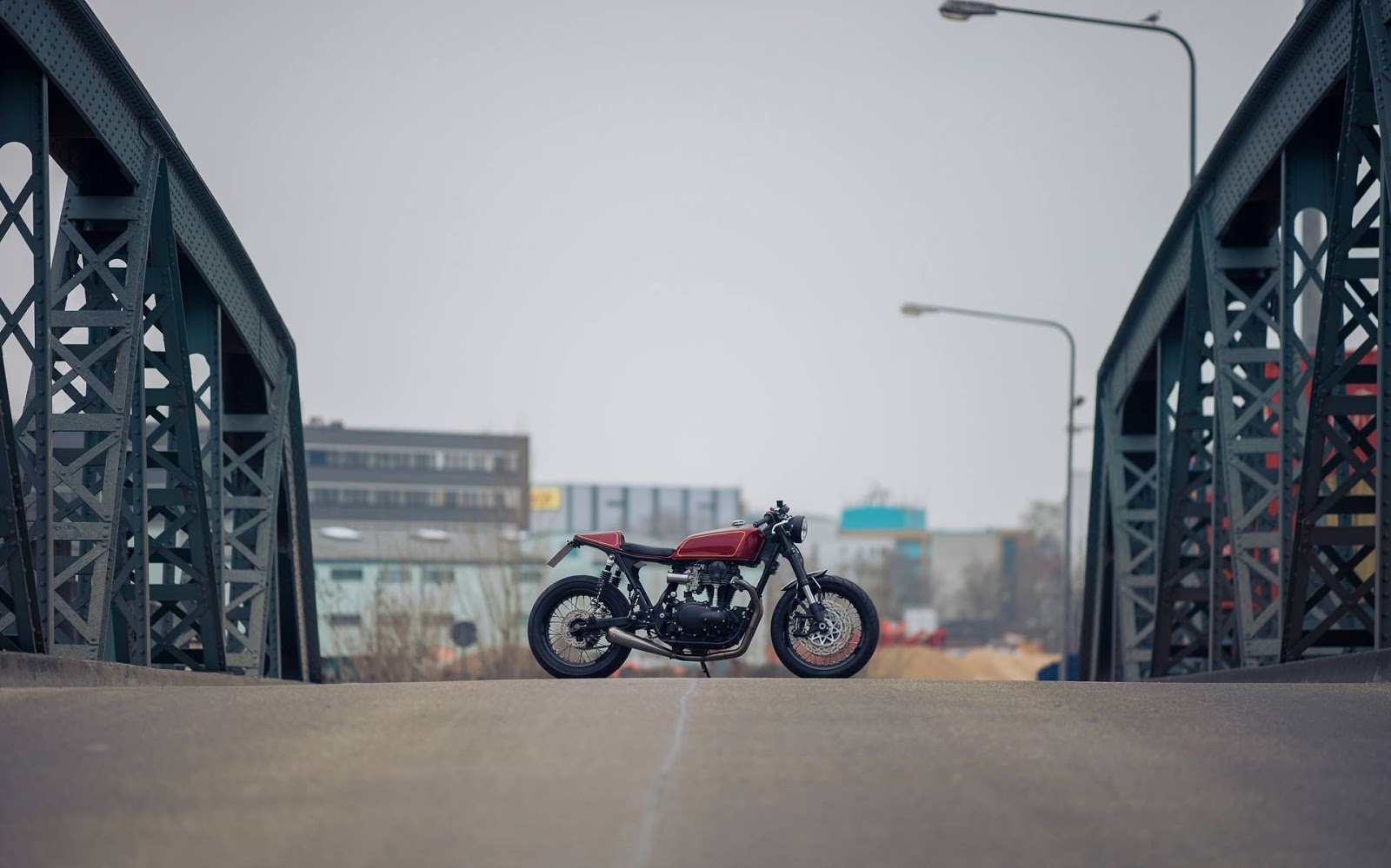 W650 cafe racer - RocketGarage - Cafe Racer Magazine
