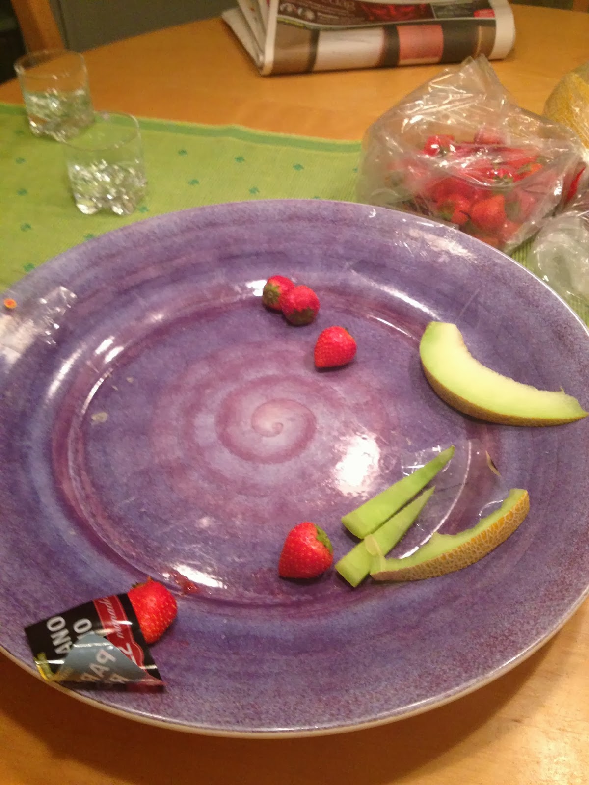 En jordemors liv och lustar: Födelsedag, platt-TV och Mateus fat