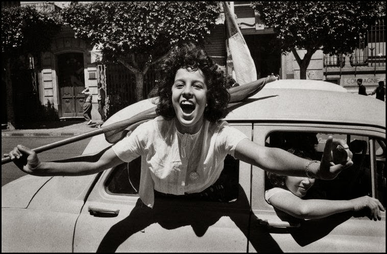 LA IMAGEN DEL SIGLO.: Fotoperiodismo. MARC RIBOUD