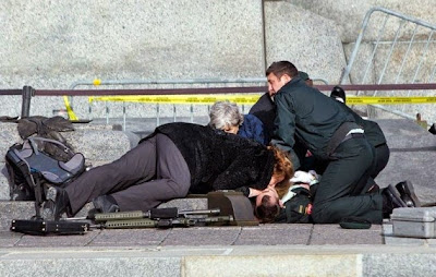 ΝΕΚΡΟΣ Ο ΣΤΡΑΤΙΩΤΗΣ ΠΟΥ ΤΡΑΥΜΑΤΙΣΤΗΚΕ ΑΠΟ ΤΑ ΠΥΡΑ ΤΡΟΜΟΚΡΑΤΩΝ ΣΤΗΝ ...