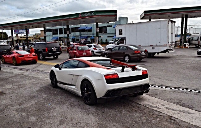 Supercars gathering in Mexico | Carsfresh