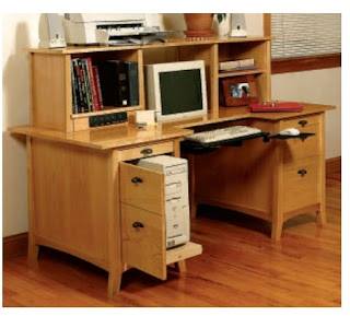 Ah! E se falando em madeira...: deck para computador