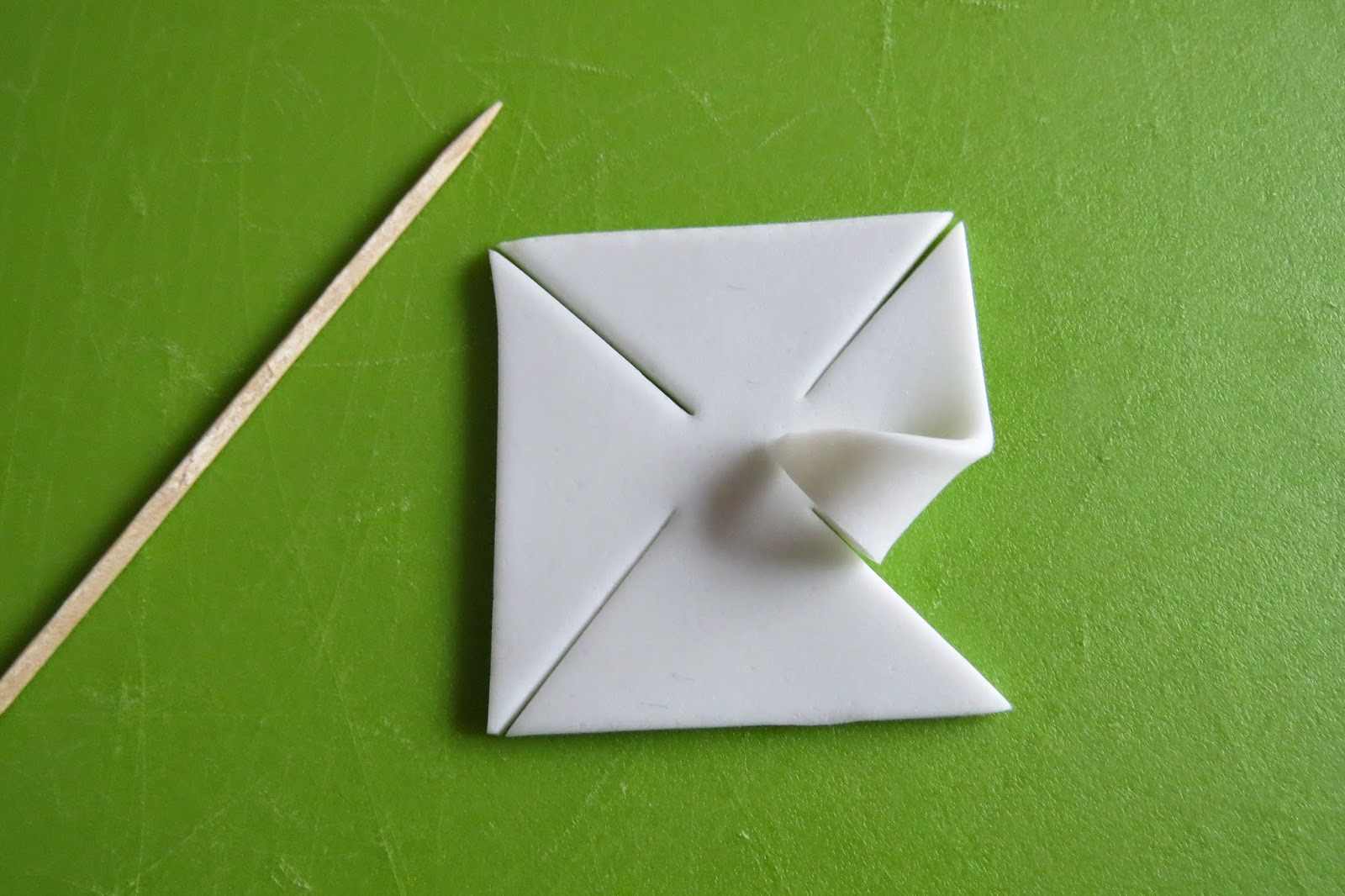 Backorphine english: TUTORIAL - Fondant windmill