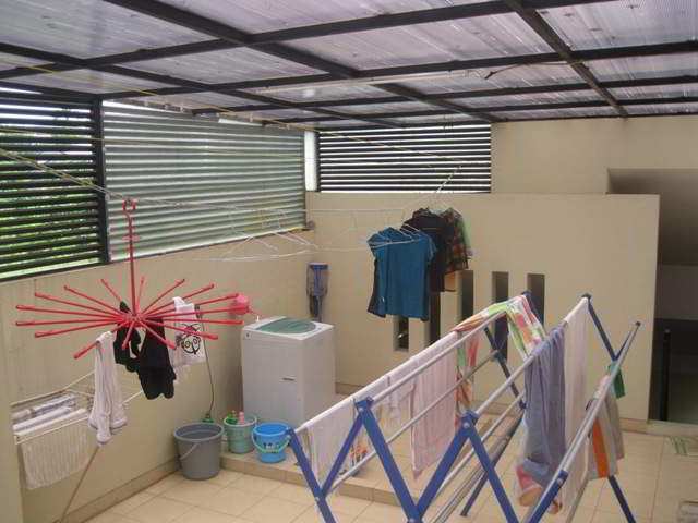 √ 17 Desain Tempat Jemuran dan Mencuci Baju Minimalis - Model Desain ...