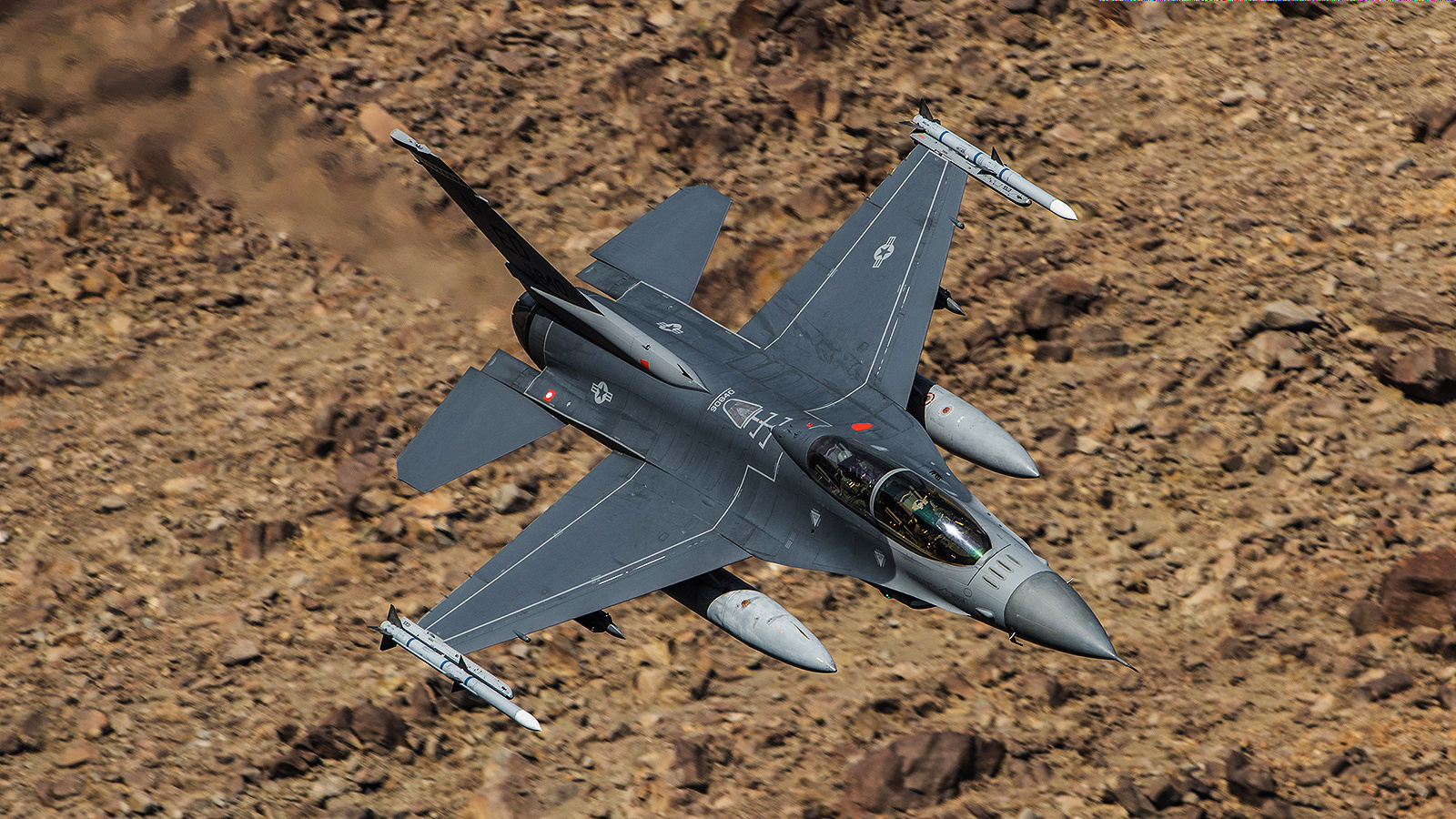 The Viper's Heterogeneous Intakes