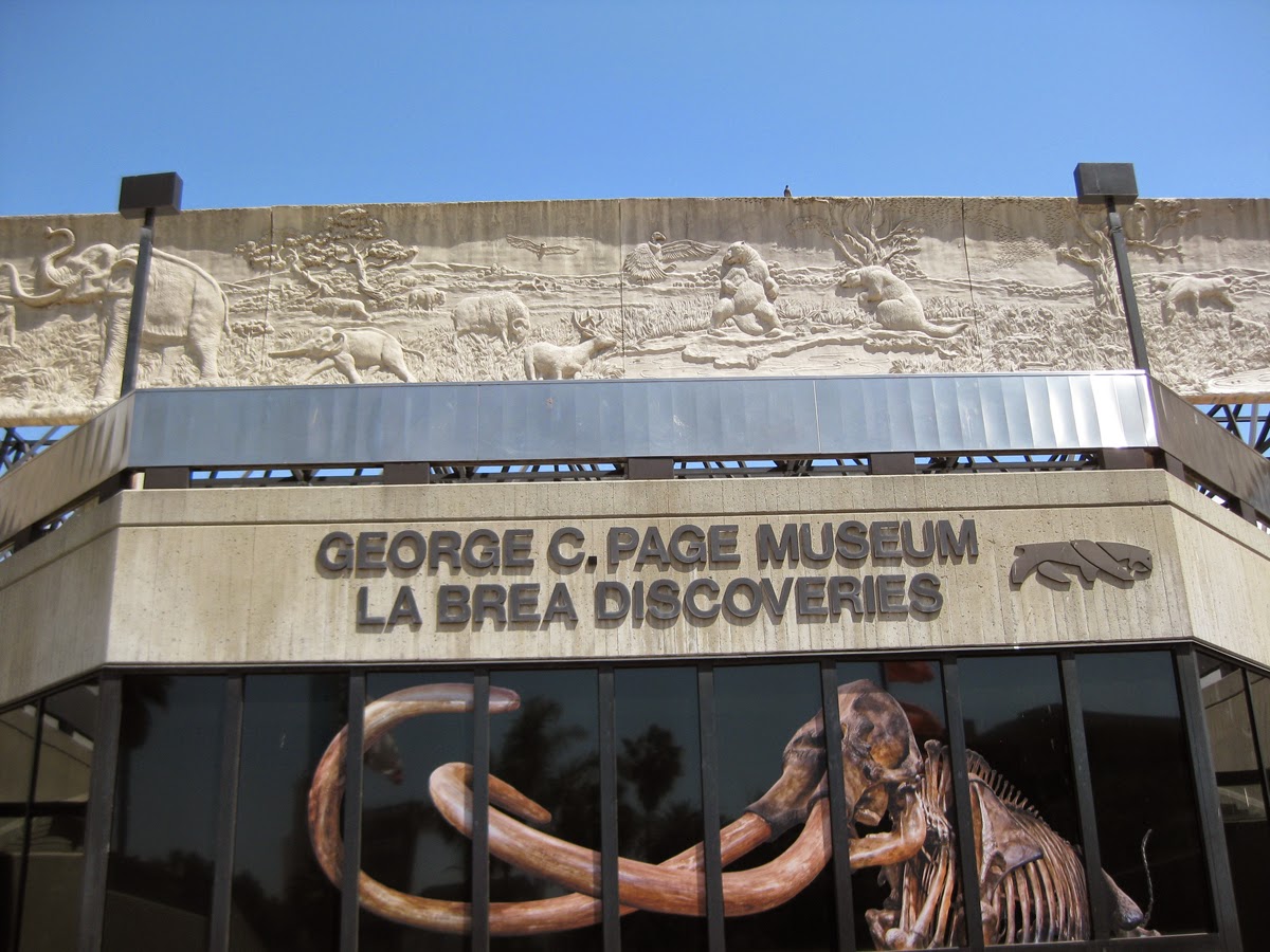 Traveling to California's Historical Sites : Hancock Park La Brea