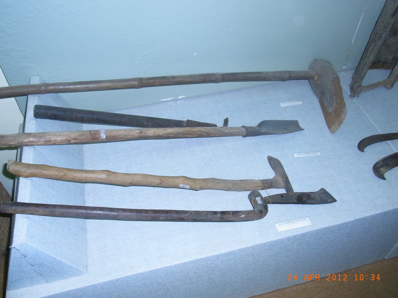 Tshewang Rabgay's Blog: A visit to a museum in Vietnam.