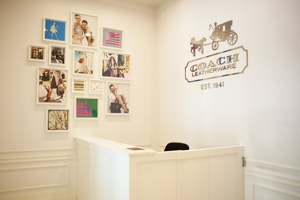 fashion tide: Coach New York looked closer at the office.