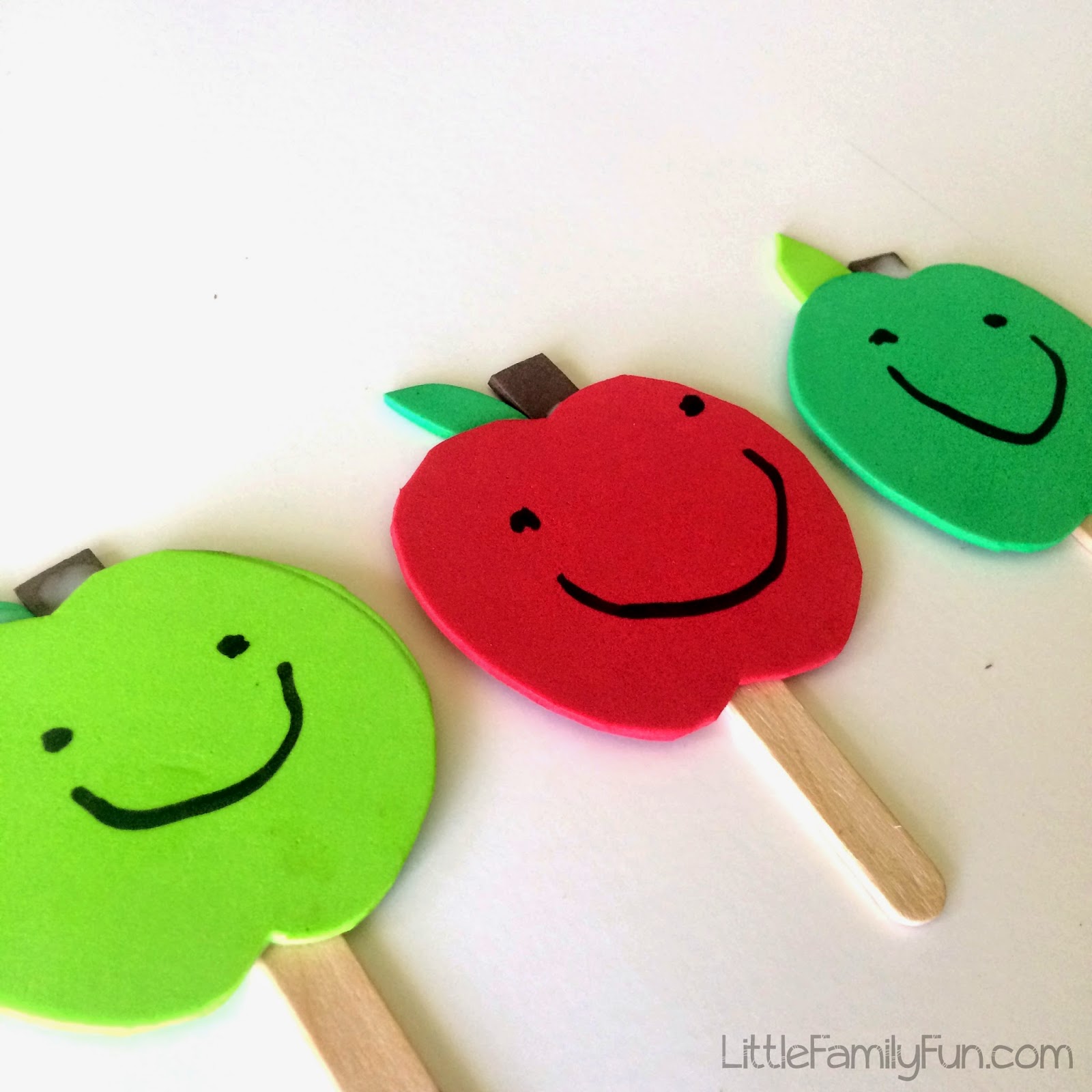 Little Family Fun: Apple Puppets