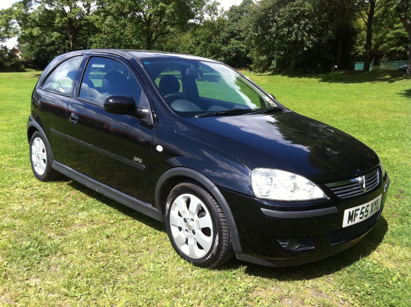 Manchester Van Sales: 2005 55 PLATE CORSA 1.2 SXI IN BLACK ONLY £2995 ...