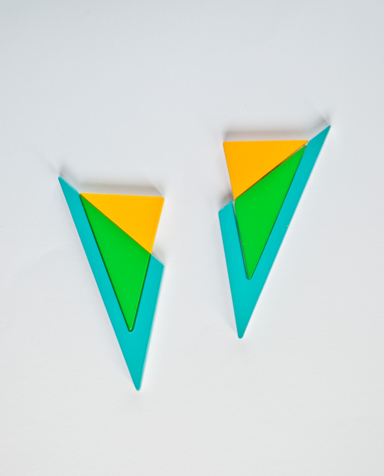 HANDMADE ACCESSORIES: Cercei colorați