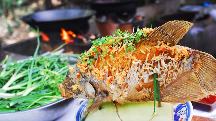 Saramsa - Dairi Musafir: Crispy fried Elephant Ear fish