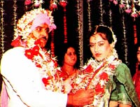 NAKARAJAN: BOLLYWOOD ACTRESS PRIYA TENDULKAR DIED 2002 SEPTEMBER 19