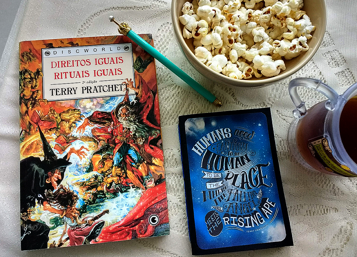 Coruja em Teto de Zinco Quente: Dez Anos em Dez Ensaios - Who Run the ...