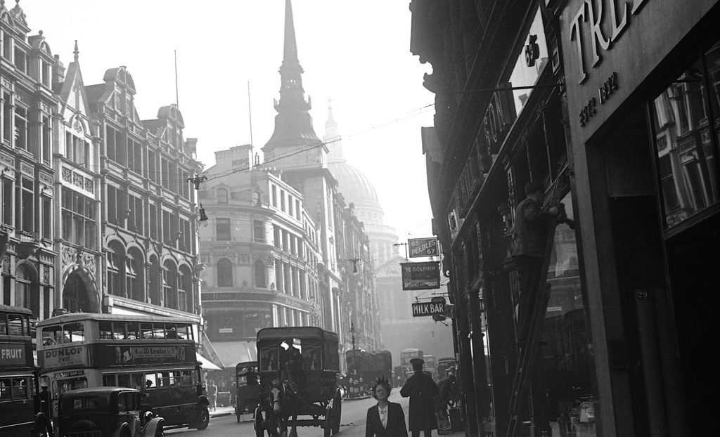 Amazing Photos Document Everyday Life of England in the Late 1930s ...