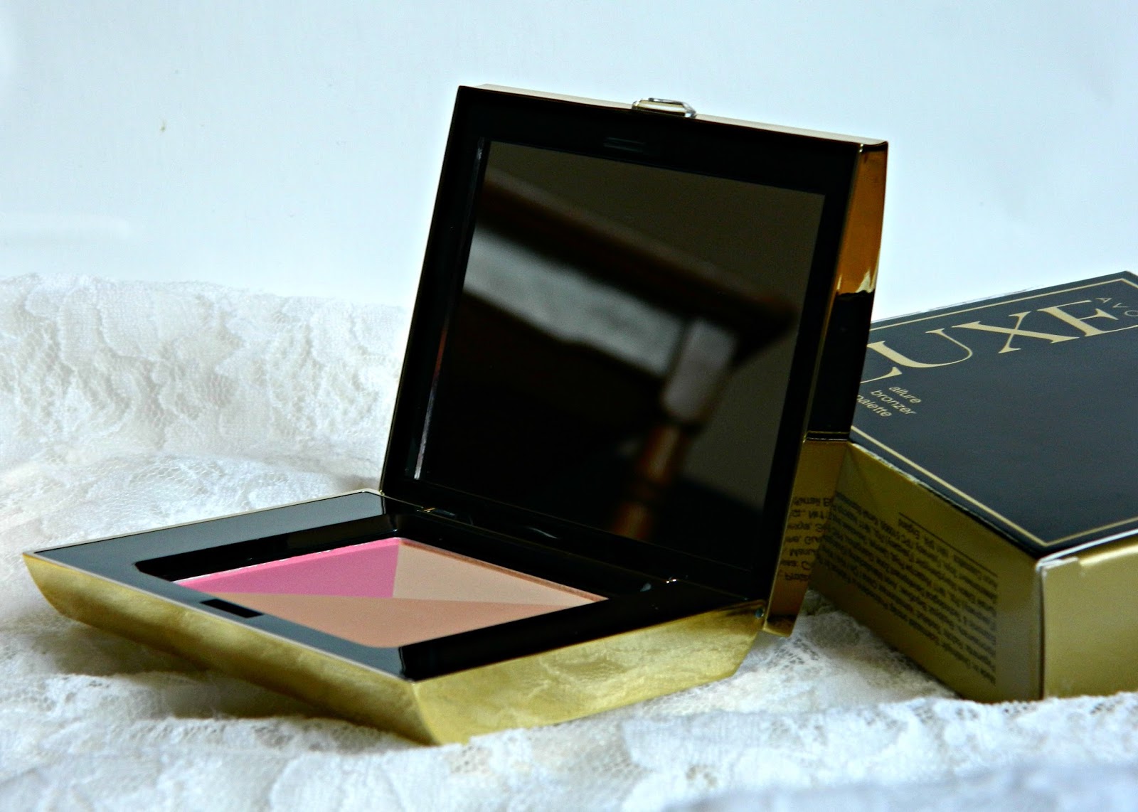 AVON Luxe: Allure 3u1 bronzer, hajlajter i rumenilo & Shape Sensation ...