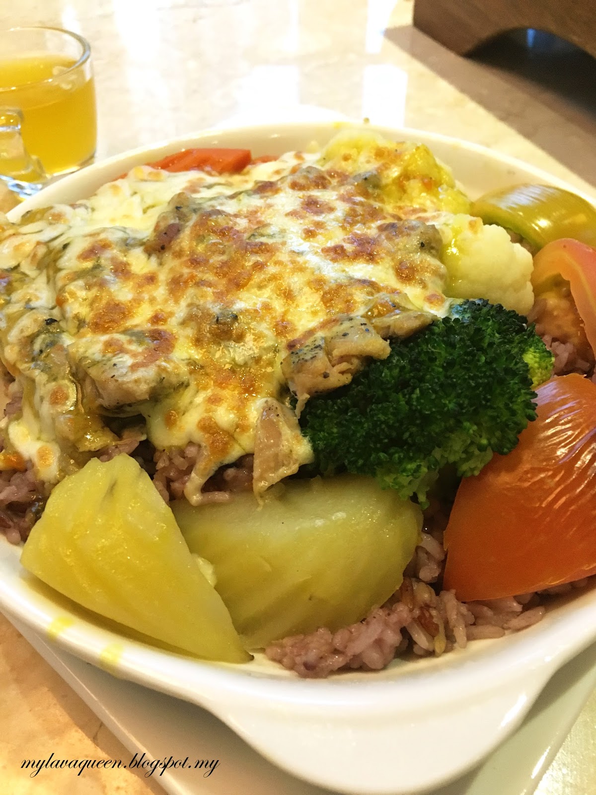 MAMA KIM SAUNA MEE @ PUCHONG - Lava Queen