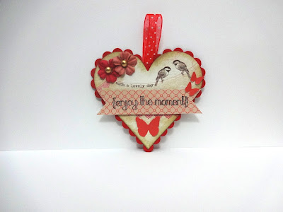 Crafters Corner : Shaped Corner Bookmarks using Dies