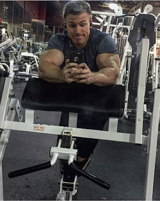 the beauty of male muscle: Kyle (2/3)