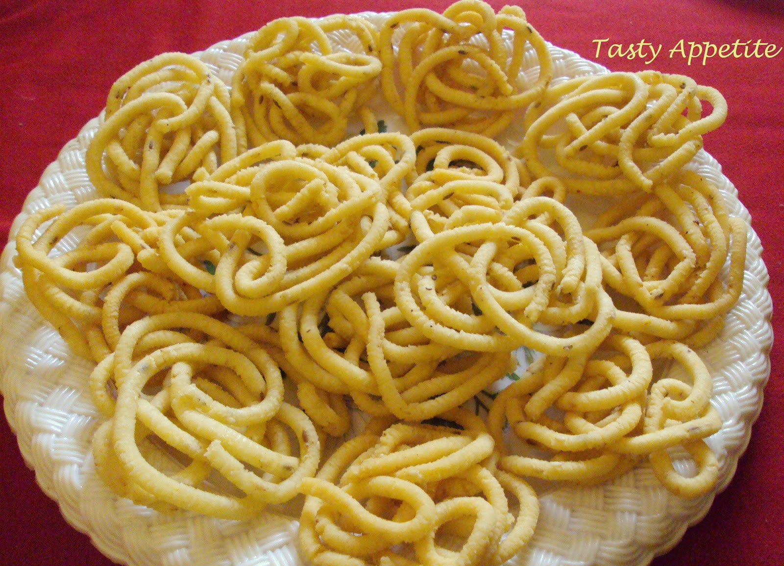 Butter Murukku / Thenkuzhal / Special Chennai Snacks