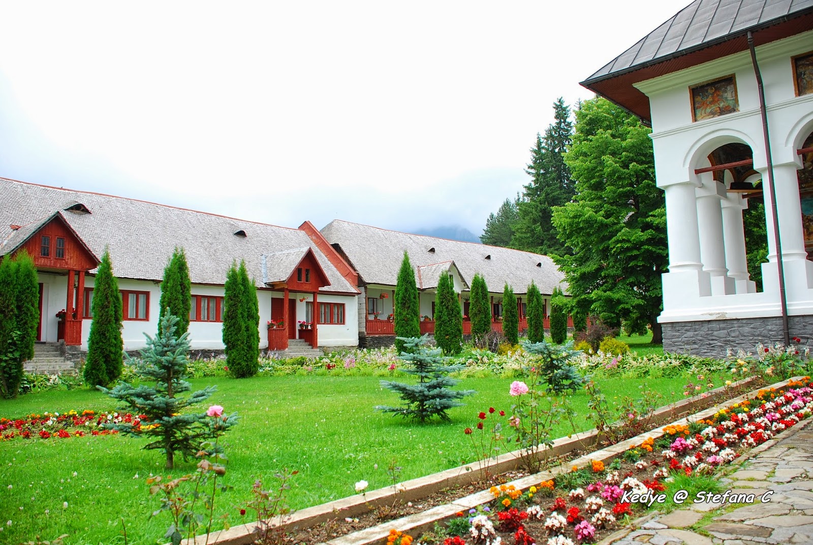 Din Lumea Sufletului MeU ~* ...: Manastirea Cheia (Prahova)