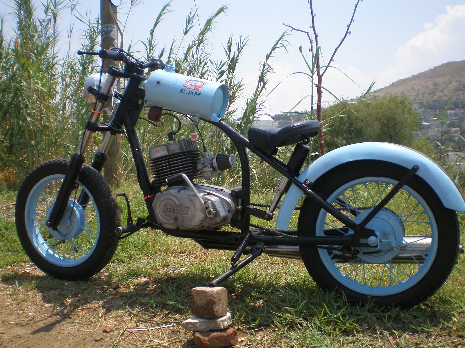 islo-pitbullgarage: ISLO BOBBER 175cc